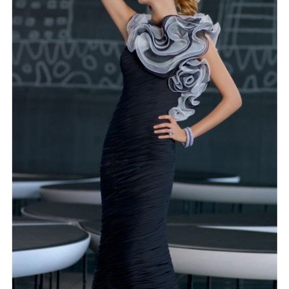 VM Collection | Dresses | Vm Collection Striking Ruffle Mothers Wedding ...